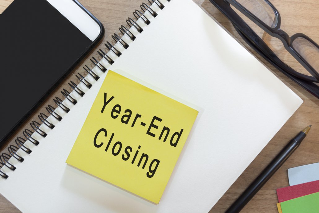 Year-End Checklist: Smooth Closing | Complete Controller
